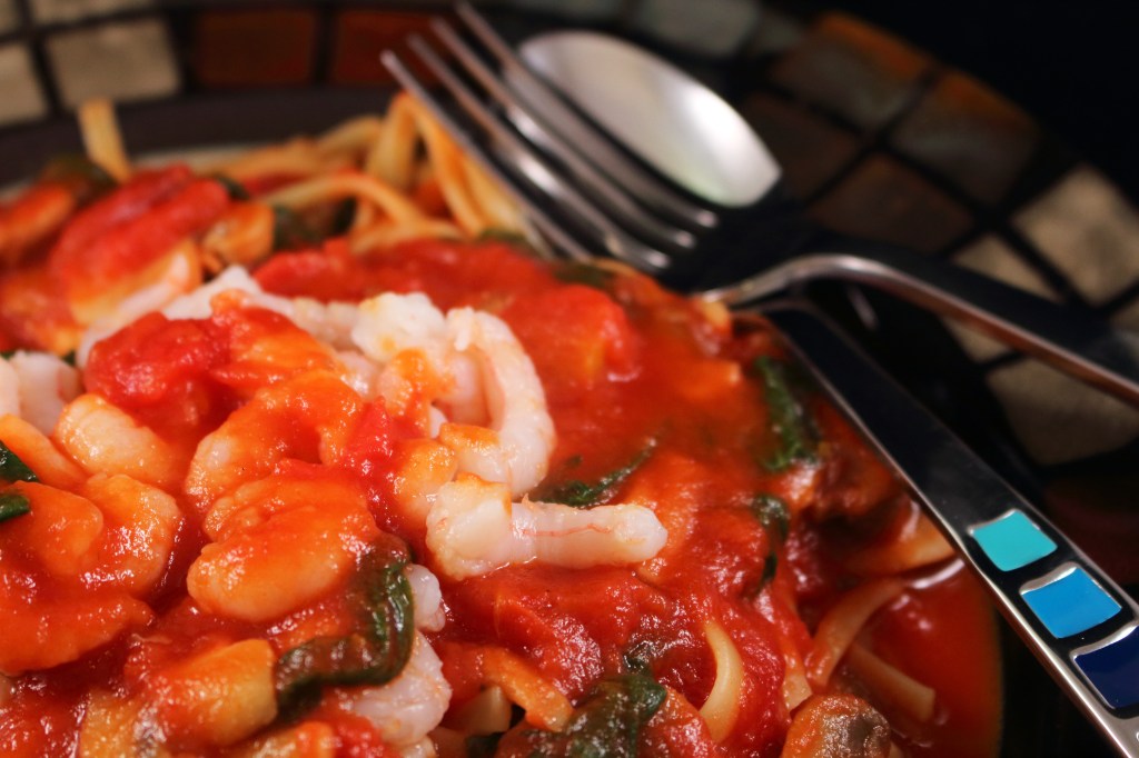 Linguine Pasta with Roma Tomatoes and Shrimp – Realistic Cooking Ideas